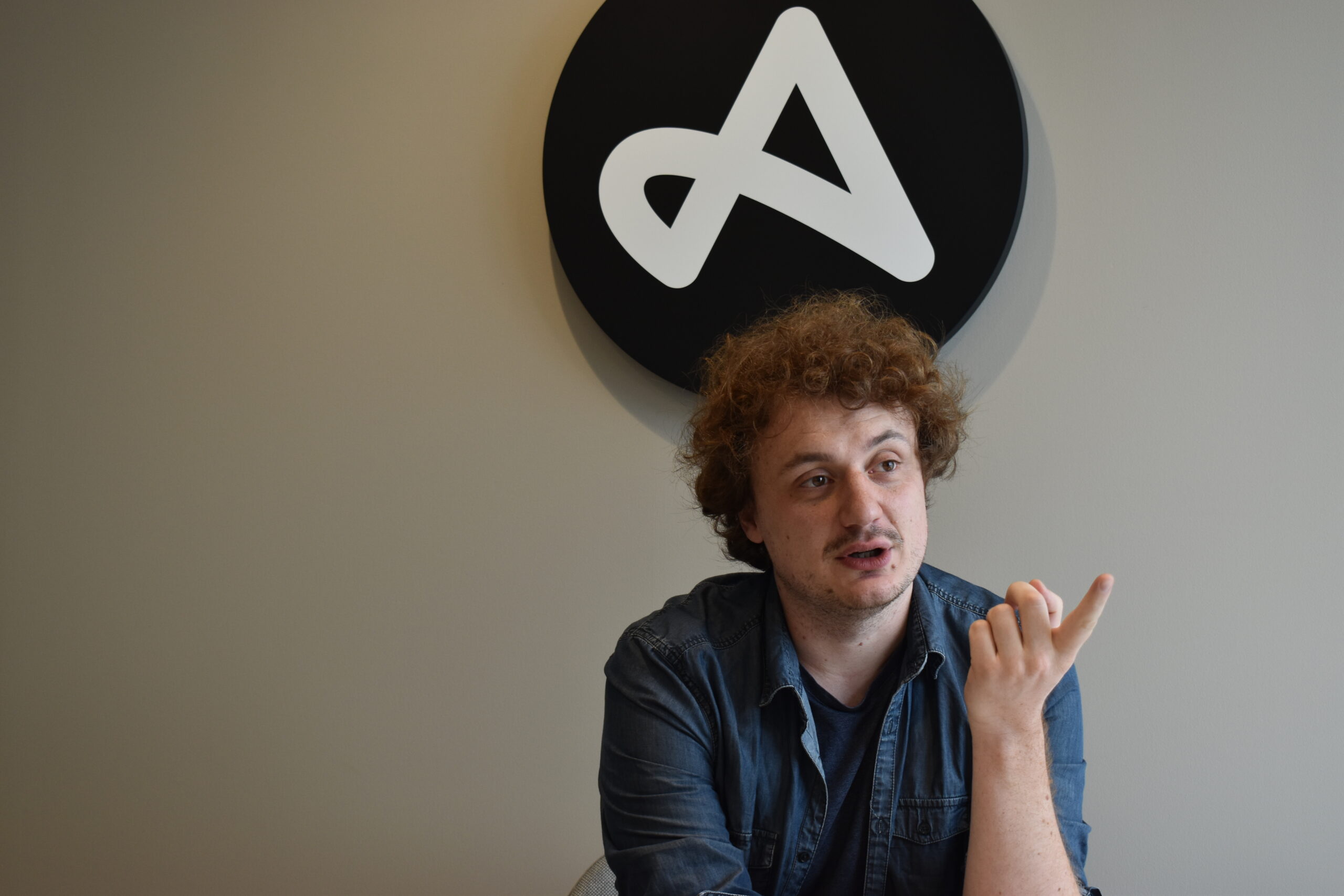 機械学習でアプリ広告業界の課題に切り込む、モバイル計測のAdjust CEO来日インタビュー – TECHBLITZ